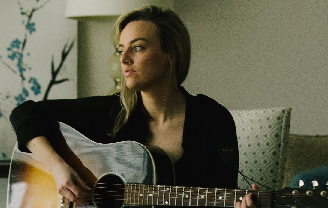 Premiere: Emma White Brings an Intimate, Fresh Voice to Country-Pop ...