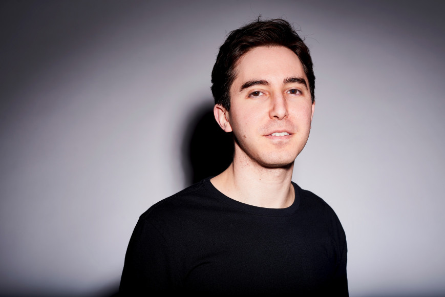 Reviving Innocent Memories within Amy Shark's "Adore" - Atwood Magazine