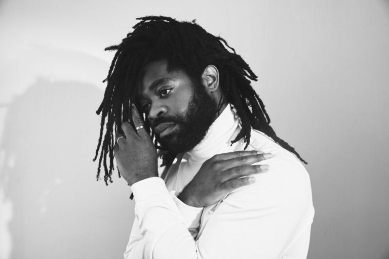 Interview: Inside Noah Kahan's Beautiful Mess - Atwood Magazine