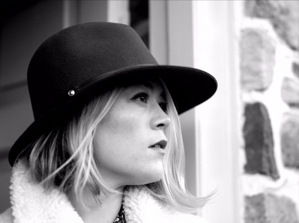 Today’s Song: Singer/Songwriter Liz Longley Liberates with “3 Crow ...