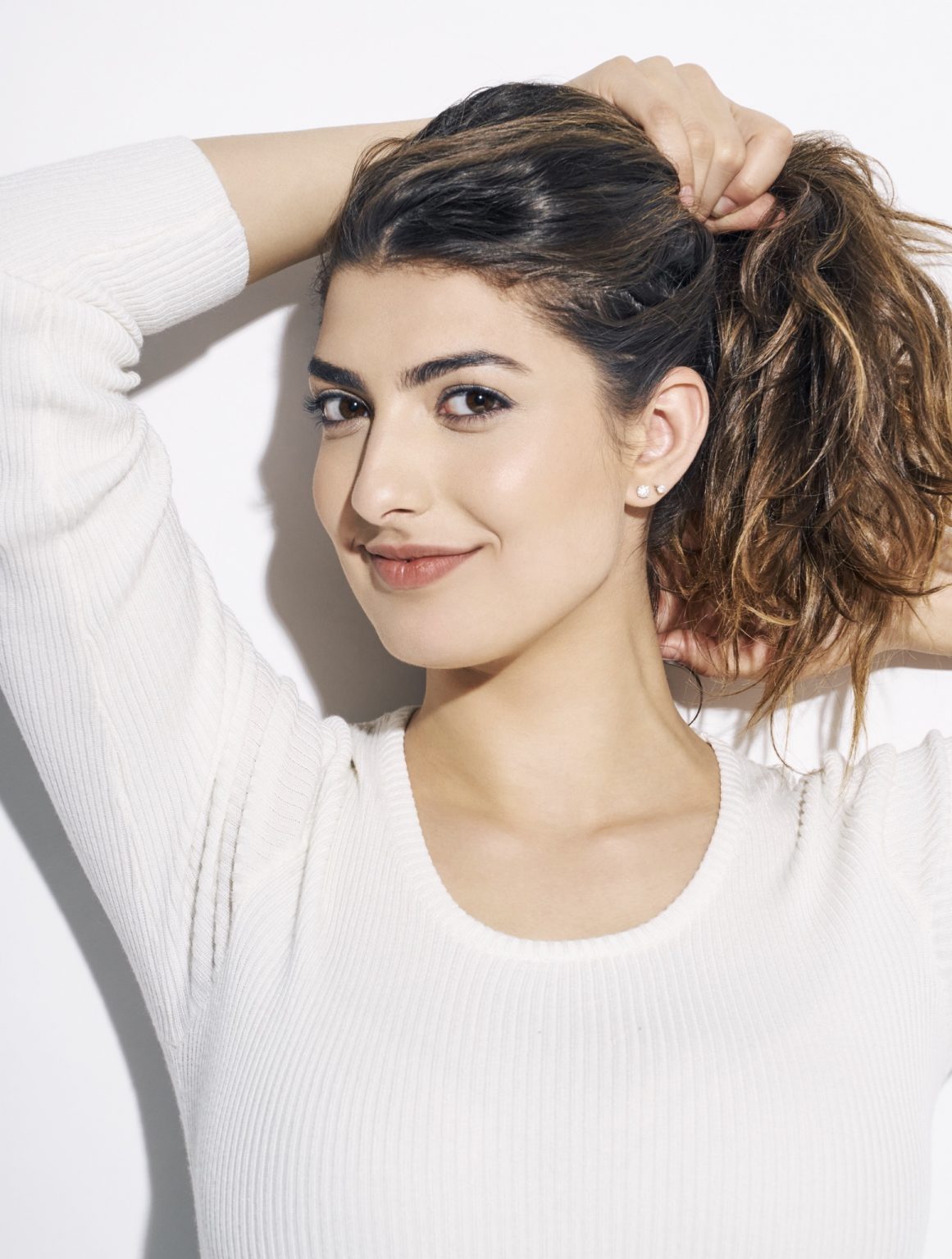 YouTuber Rachel Levin Launches Music Career with "Myself," a Positive ...