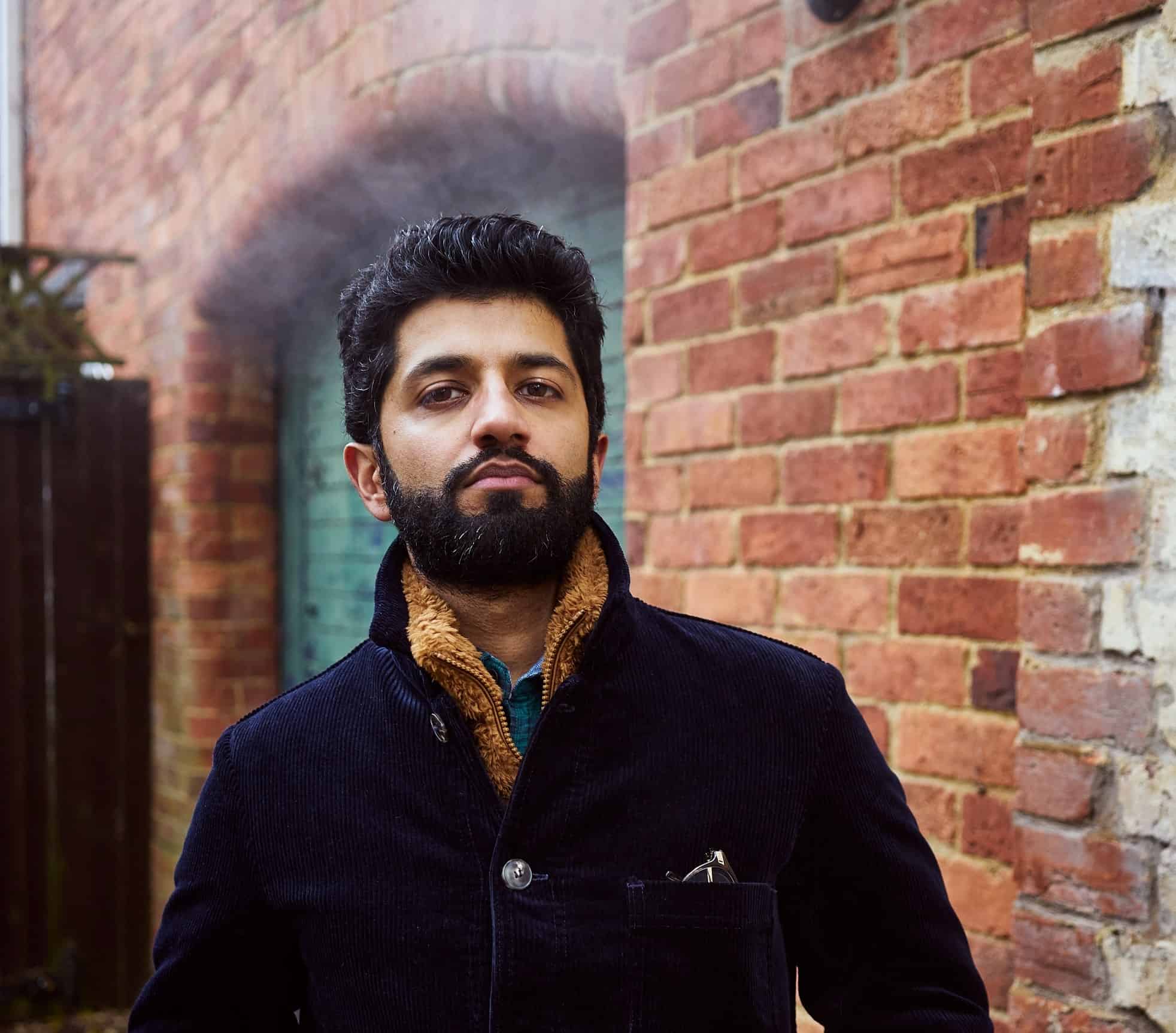 Review: Riaz Ahmad Proves a Glorious Singer & Affectionate Son in Debut ...