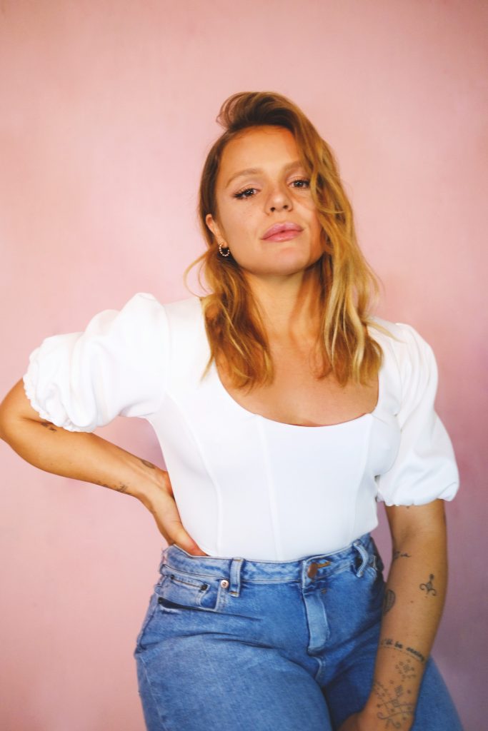 Premiere: The Stunning, Raw Weight of Rothwell's Poignant "I Wonder If ...