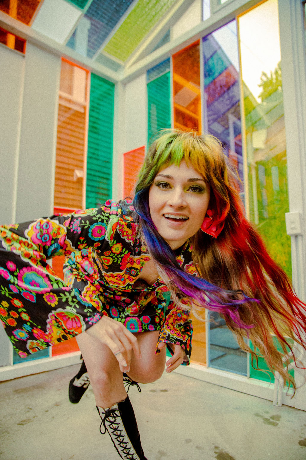 Interview: Lauren Ruth Ward Introduces Modern Rock N’ Roll with 'Vol ...