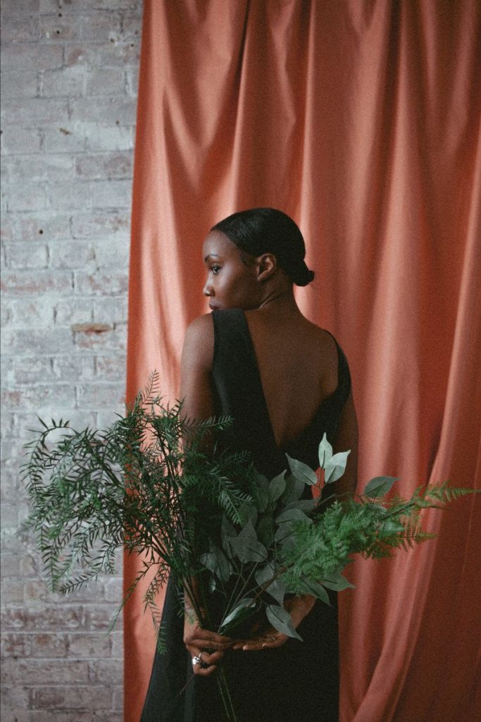 Feature: Ego Ella May Pours Her Soul Out on Debut Album 'Honey for ...