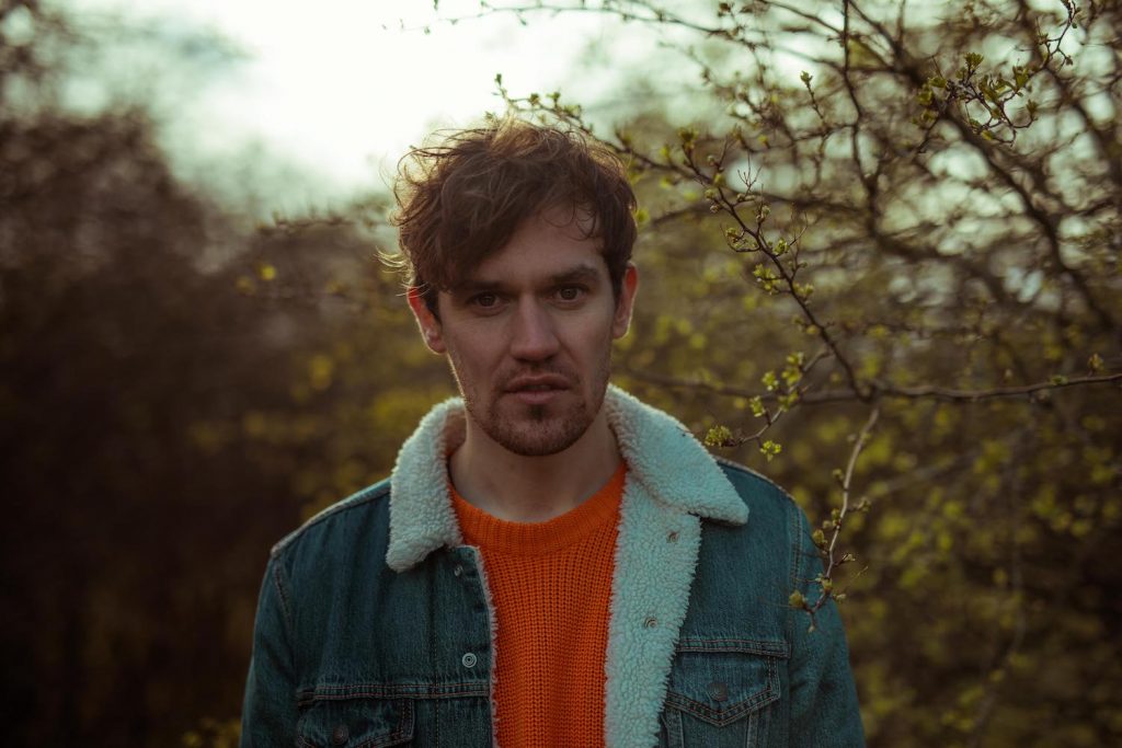 "Blood Wolf Moon" Is Tommy Ashby's Breathtakingly Sweet Indie Folk Love ...