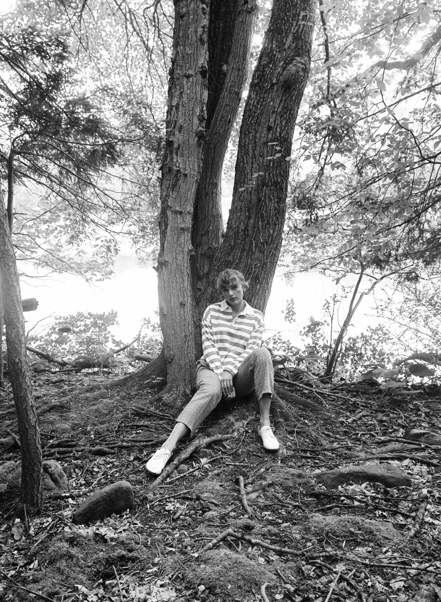 Roundtable: A Review of Taylor Swift's 'folklore' - Atwood Magazine