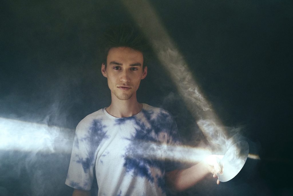 Review: Jacob Collier's Explosive New Universe, 'Djesse Vol. 3 ...