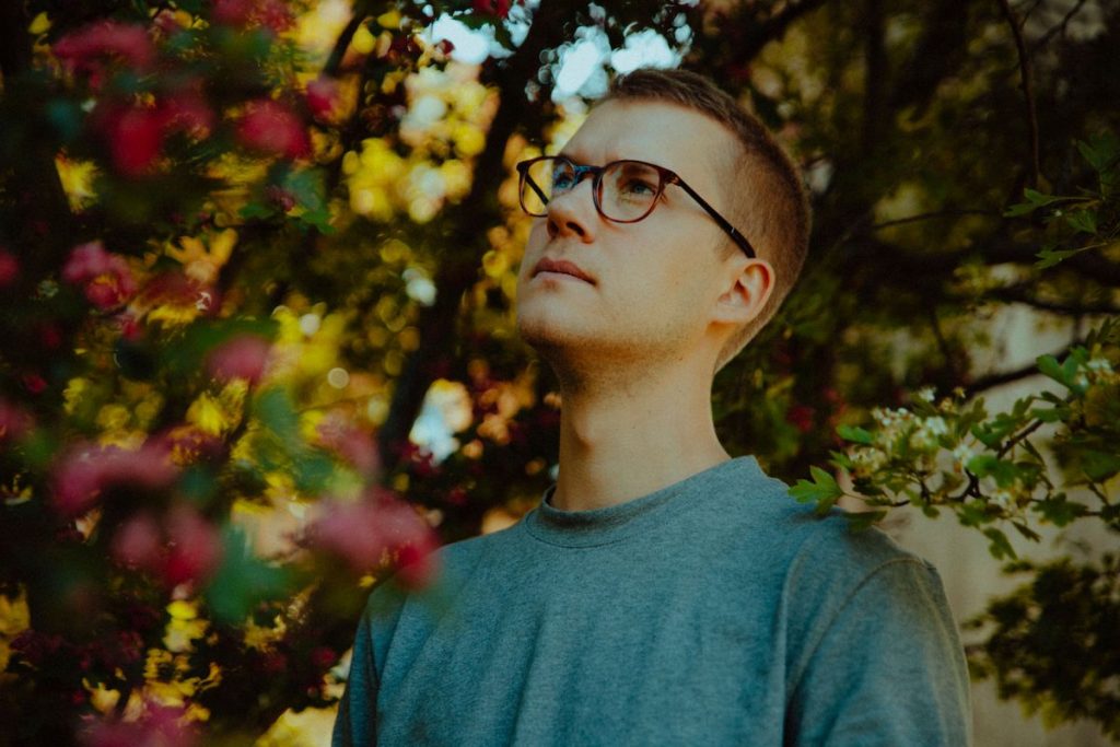 Premiere: Peter Sandberg & Henry Green's "Pinetrees" Is an Intimate ...