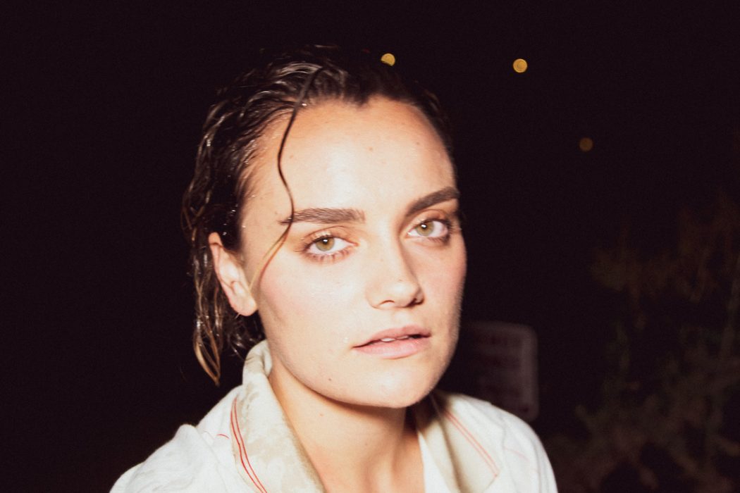 Feature: Temme Scott Dives into the Effortless Raw Polish of Debut ...