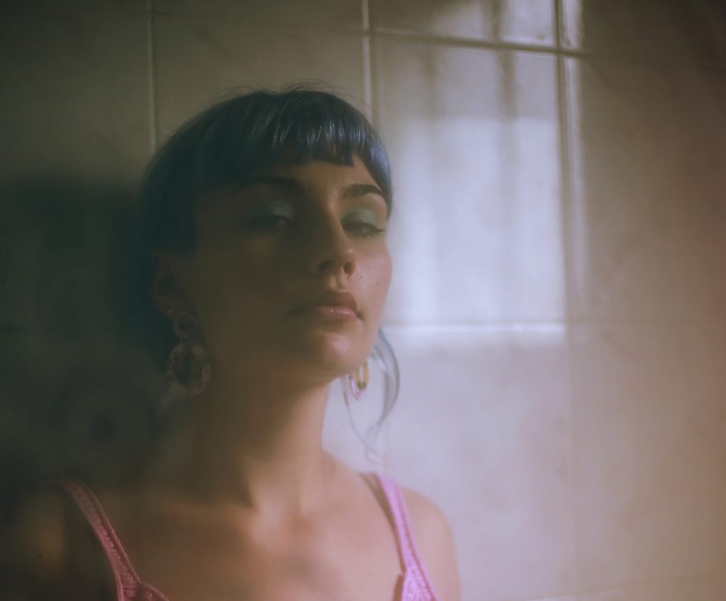 The 1975’s 'Being Funny in a Foreign Language' Is a Softly Stunning Masterpiece - Atwood Magazine