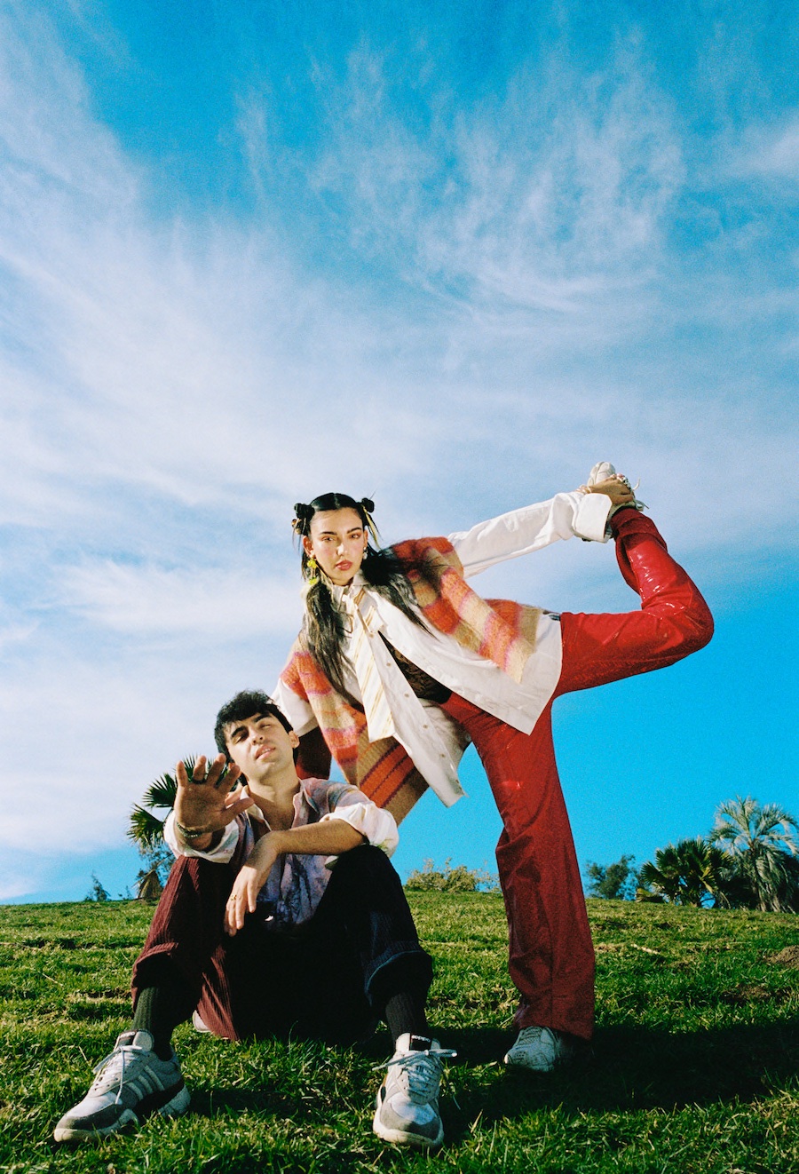 BETWEEN FRIENDS Prioritize Thinking Less & Enjoying More, Generating ...