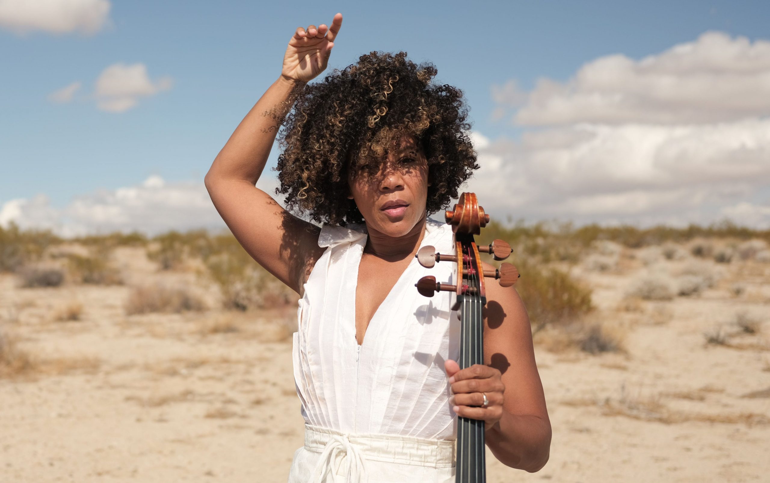 Premiere: The Sun Shines Through Mia Pixley's Radiant "In the Daylight ...