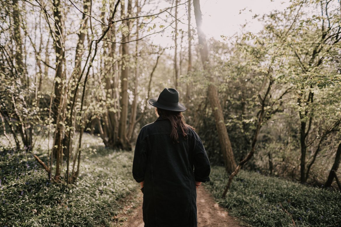 Artist to Watch: Singer/Songwriter Jessie Reid Blooms in Soft, Stirring ...