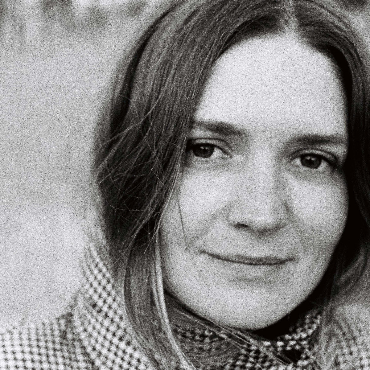 Lydia Clowes' Dazzling Debut Single "Lose You" Dwells in the ...