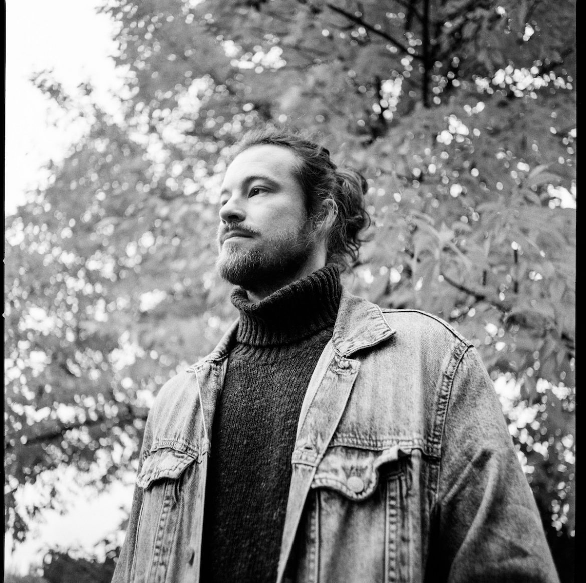 'Love Upside Down' (and Inside Out): Fergus Dives into His Stunningly ...