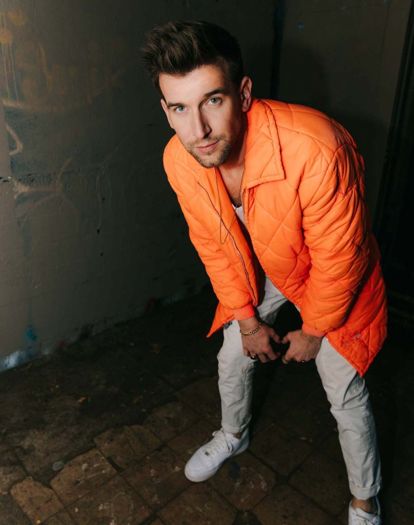 "Electric Love Nostalgia": Max Frost Dreams Big & Soars on Irresistible ...