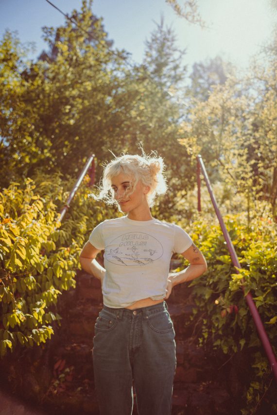 Premiere: Maya Elise & The Good Dream Soar on "Mailman," a Rich ...