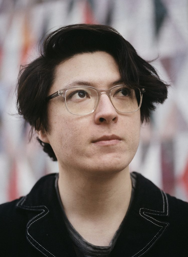 Paul Thomas Saunders’ 'Figure in a Landscape' Is a Sparkling Panoramic ...