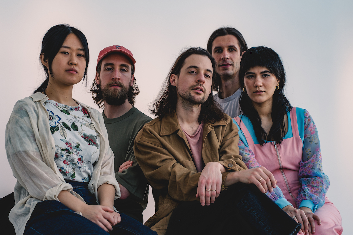 Premiere: Pony Girl's "King of The Country Club" Pairs Criticisms on ...