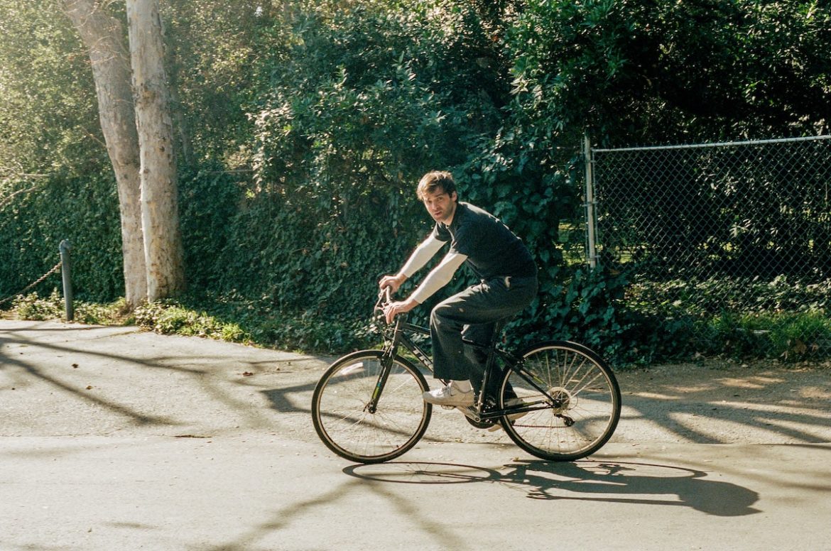 Day Wave Returns with New Track “Cold Like Me” on Deluxe Edition of ...