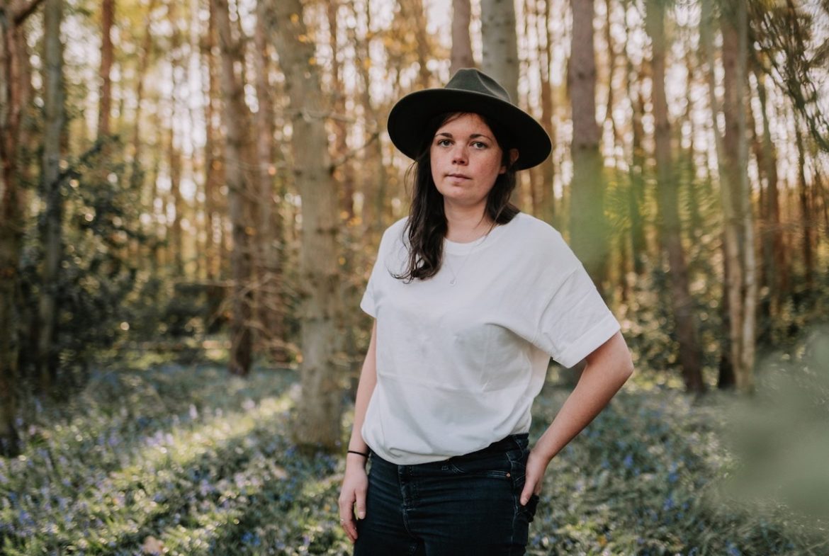 Premiere: Jessie Reid Brings Us "A Little Closer" with Achingly ...