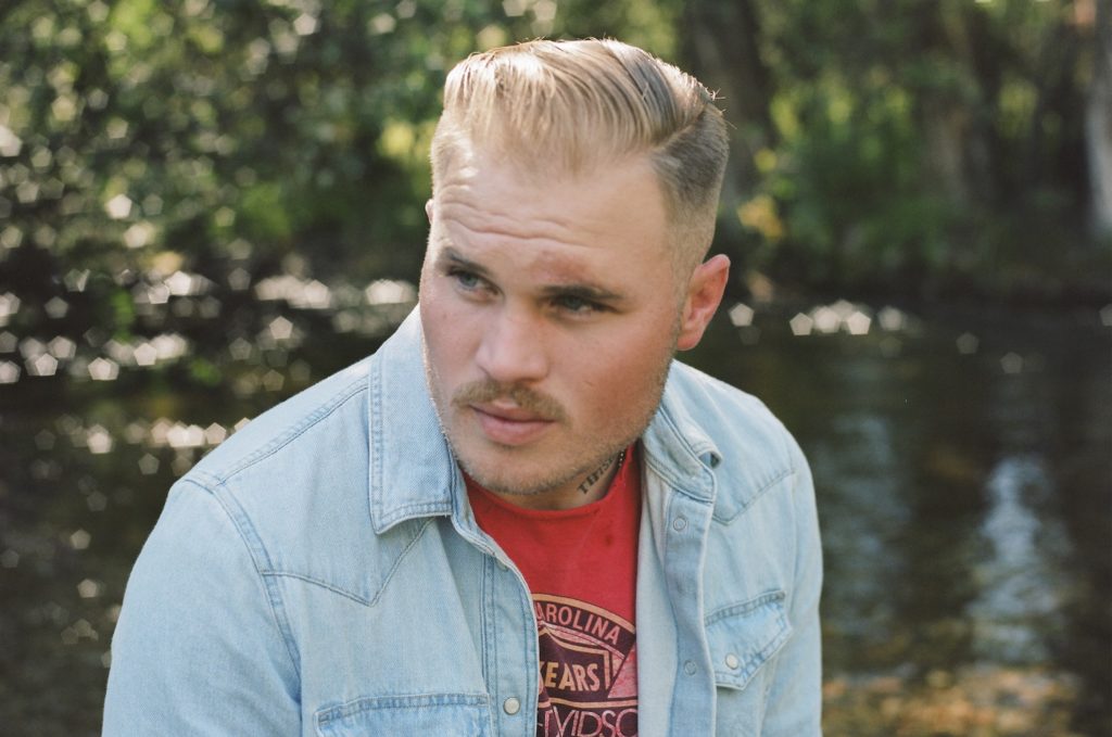 Zach Bryan Bares It All in Emotional Single, “Pink Skies” - Atwood Magazine