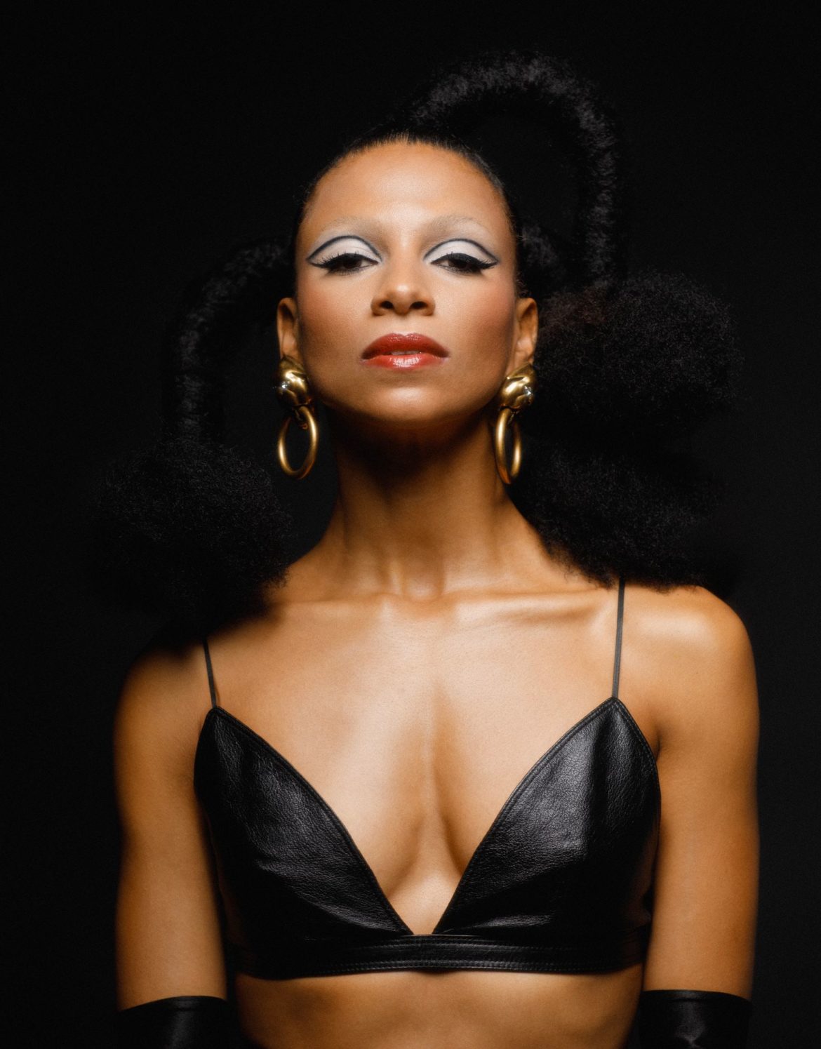 Feature: Adi Oasis Blooms on Empowering, Soul-Soaked & Seductive Debut Album 'Lotus Glow ...