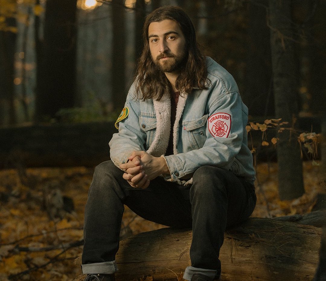 Interview: Noah Kahan on Third LP 'Stick Season', Embracing His Roots ...