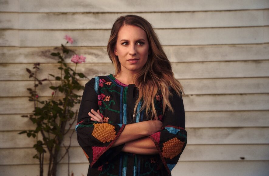 ‘High & Low’ and Everything In-Between: Caitlyn Smith Journeys Through Darkness & Light on Self ...