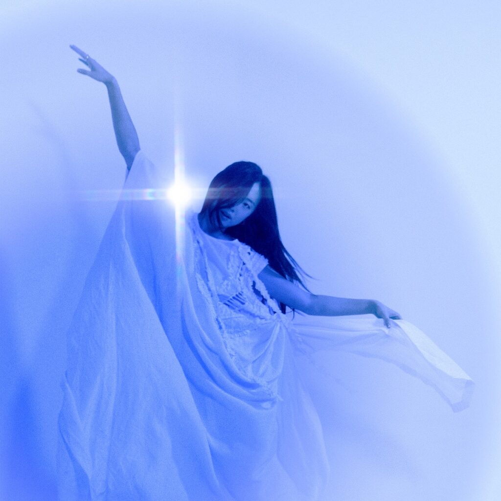 Interview: Sarah Kinsley Tackles Spirituality, Personified Objects ...