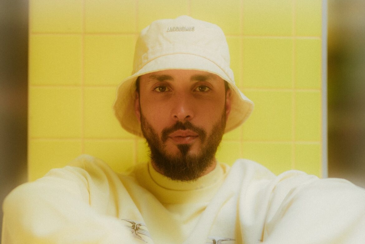 Today's Song: On "Friends," Folamour & Tim Ayre Capture the Importance ...