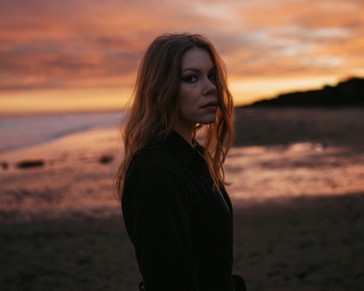 Premiere: Rachel Croft's Smoldering "I Won’t Turn You Away" Is a ...