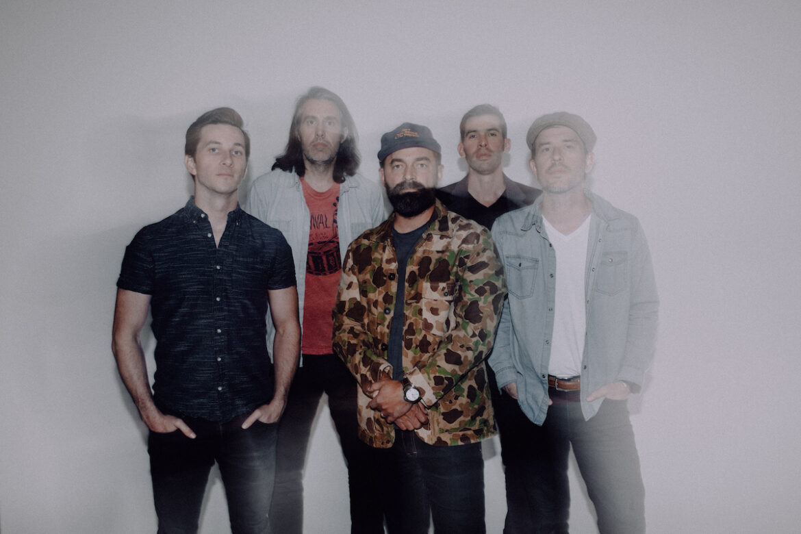 “We’re in This Together”: Drew Holcomb & The Neighbors Inspire Unity in ...