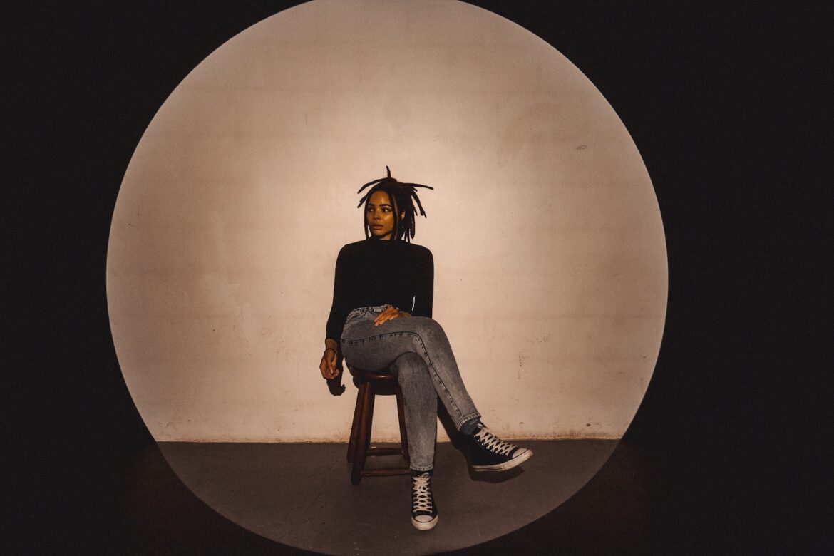 The Relaxed Intensity of Chinwe's Soul-Stirring "Come We Fly" - Atwood ...