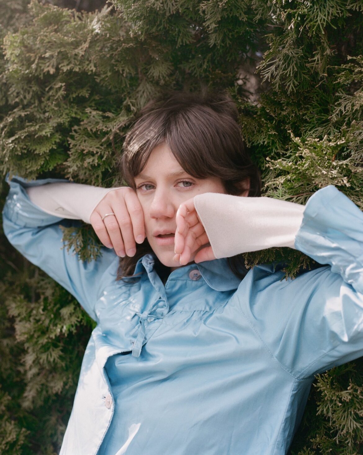 The Warm Glow of Eliza Elliott's Vulnerable & Visceral "Live in My ...