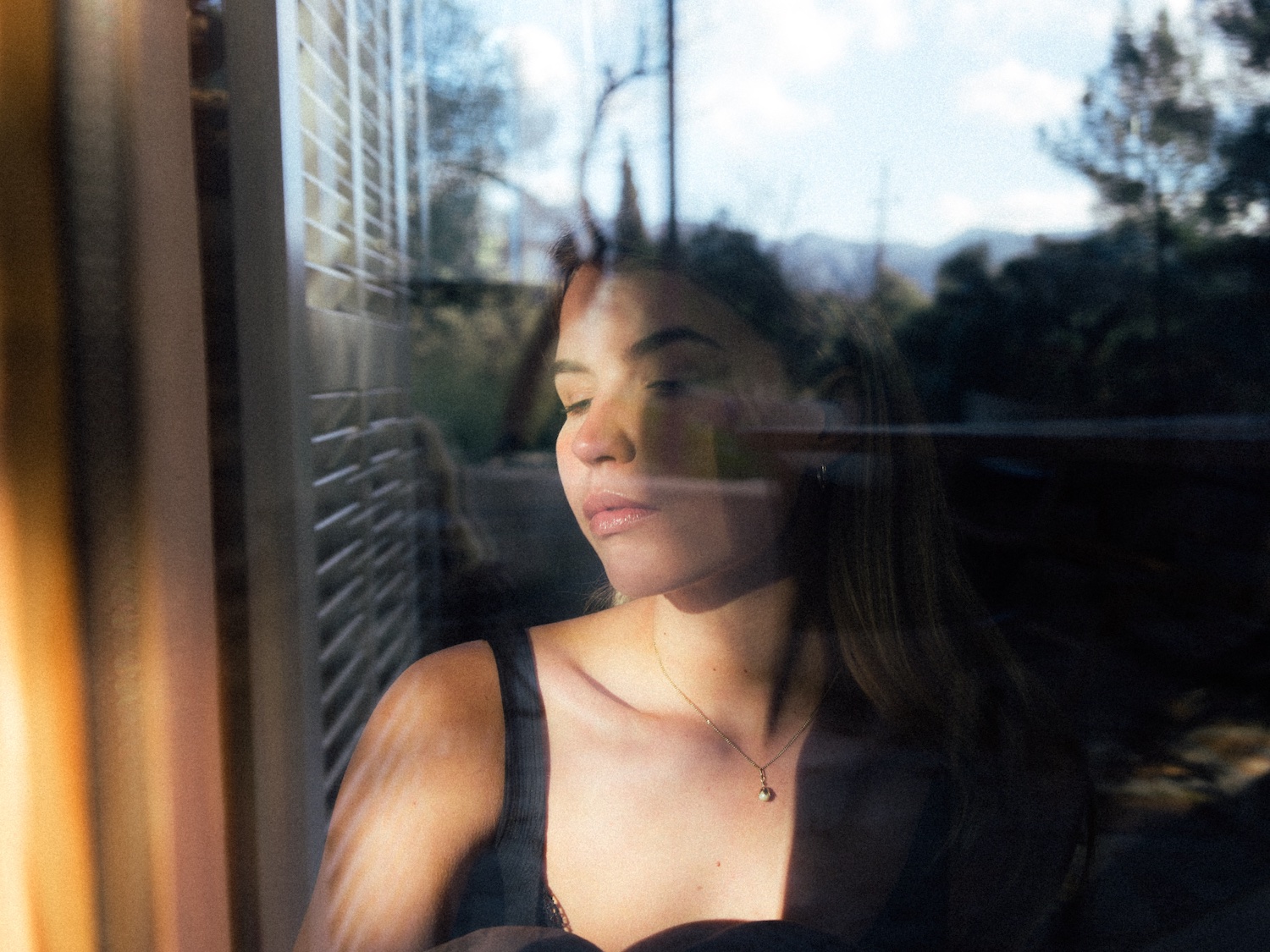 Feature: Liza Lo Soars High on Her Atmospheric, Intimate, & Poetic ...