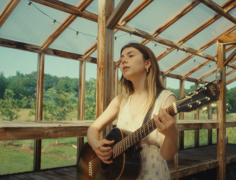 Premiere: Hayley Reardon Bares Her Soul on the Achingly Vulnerable ...