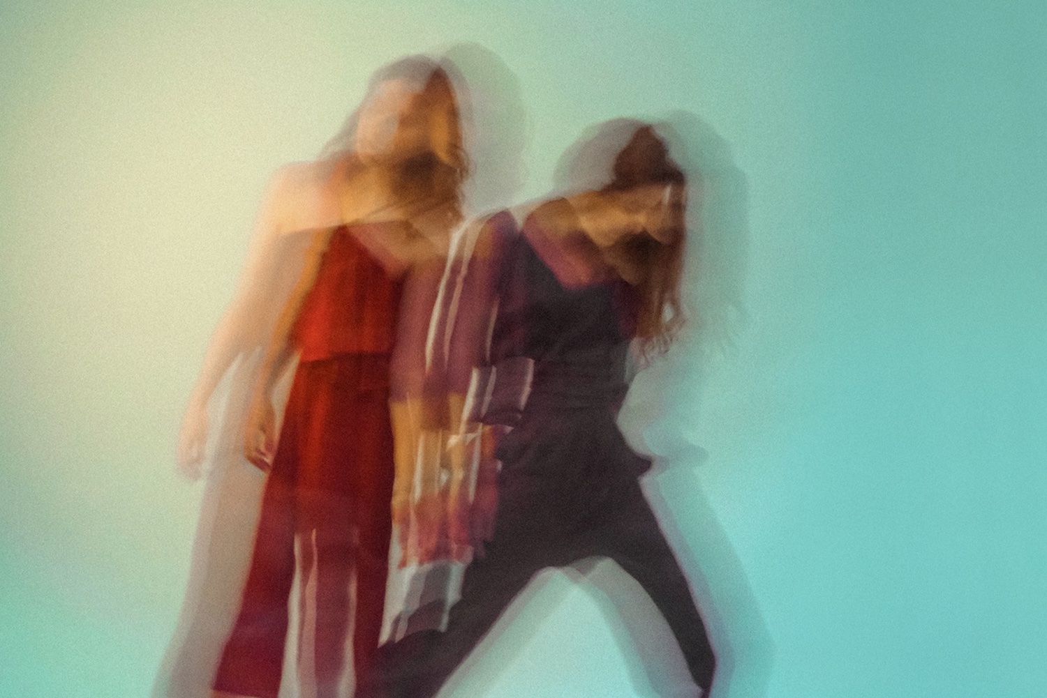 Premiere: maeve & quinn Explore Dynamic Friendship & Selfhood in Debut ...