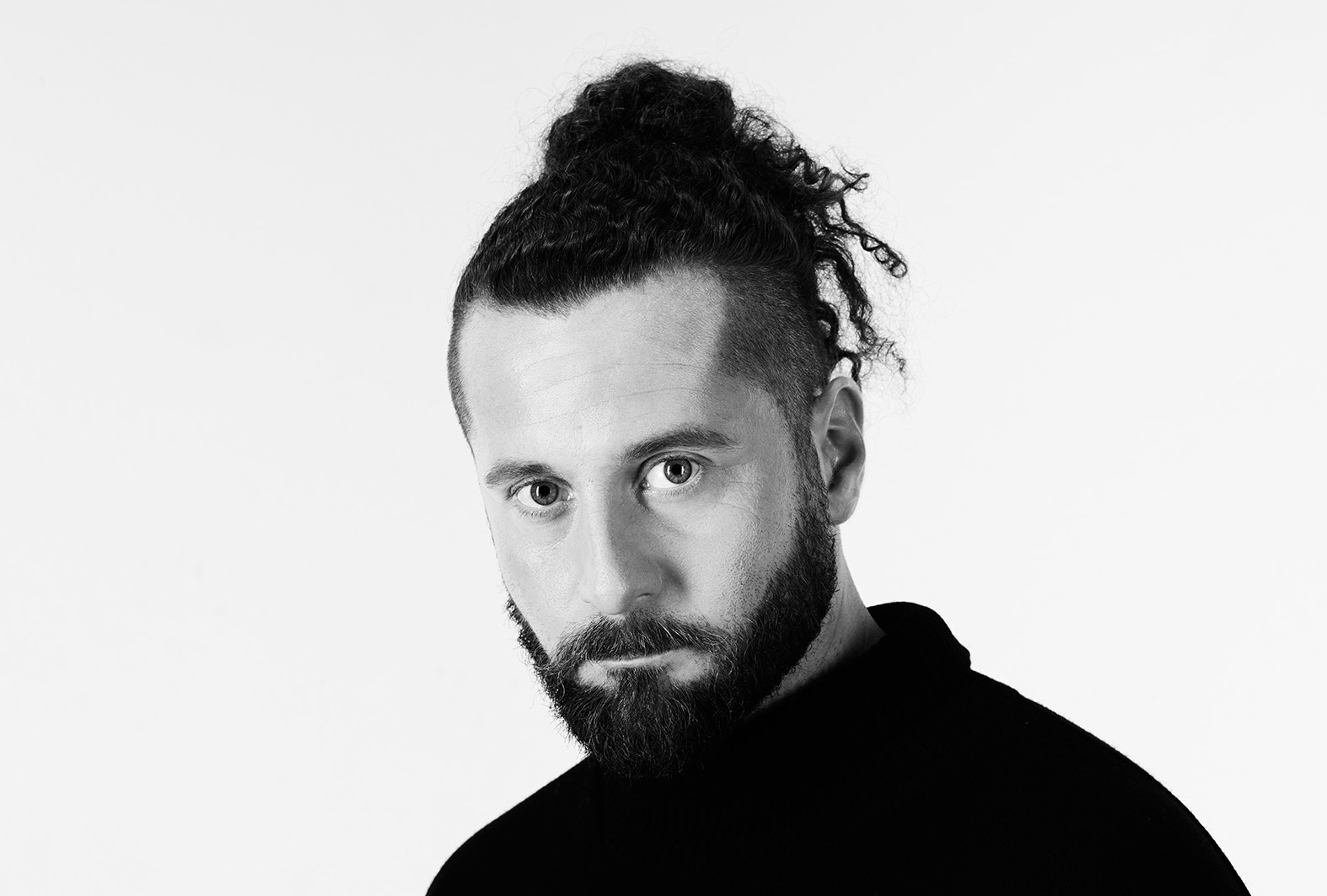 Interview With Elderbrook: Family, Ibiza, and a New Musical Chapter ...
