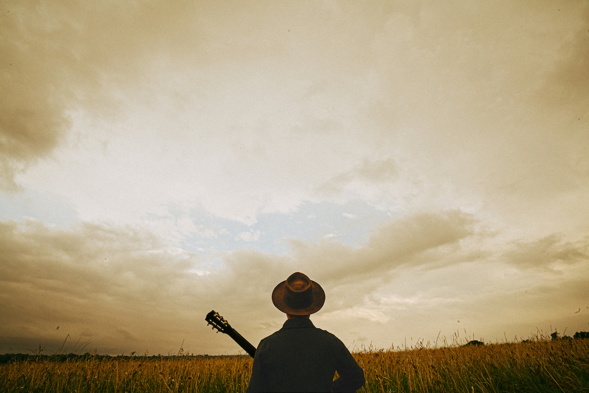 Interview: Gregory Alan Isakov and the Quiet Warmth of 'Appaloosa Bones ...