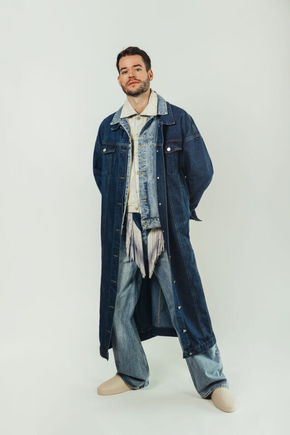 David Maine Returns to Indie Rock as David AM With Throwback Debut ...