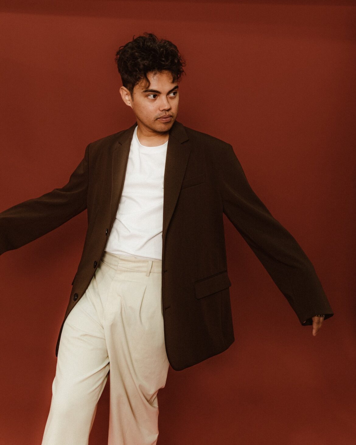 Tim Atlas Dives Headfirst into the Night With ‘Le Soir’ EP, a Cinematic ...