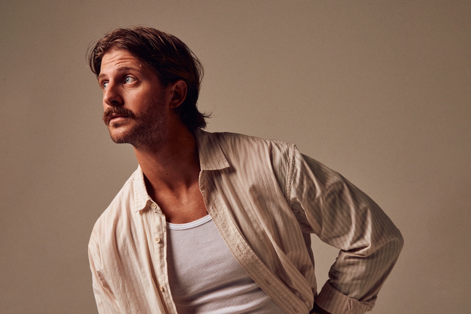 Premiere: Birksie Debuts With Blustering Folk Rock Passion in "Tug of ...