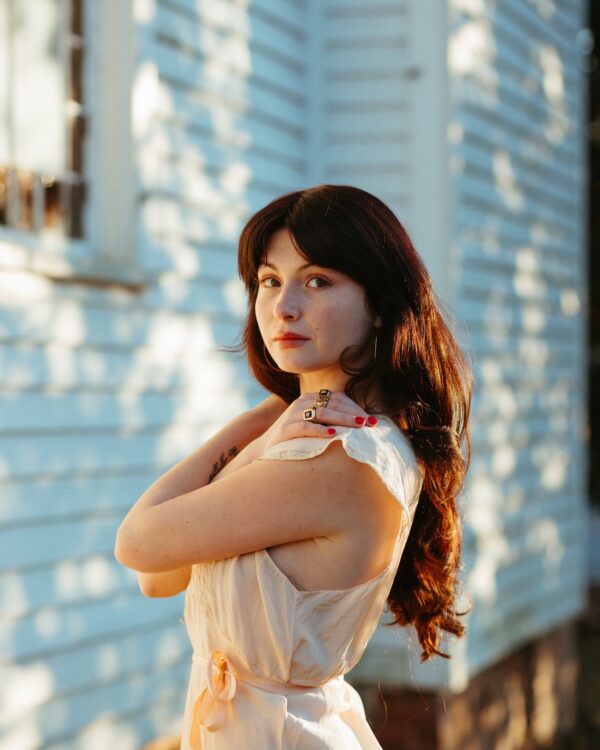 Interview With Willow Avalon: "I still feel like a stranger to my ...