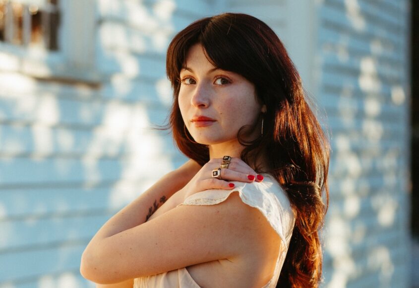 Interview With Willow Avalon: "I still feel like a stranger to my ...