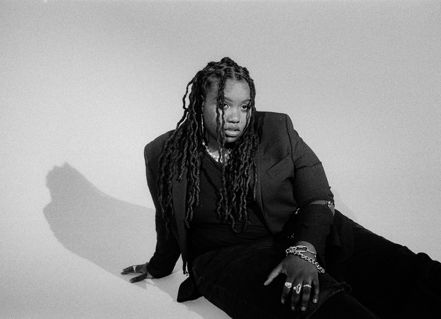 Kareen Lomax's "Remedy" Is an Alt-R&B Self-Love Anthem - Atwood Magazine