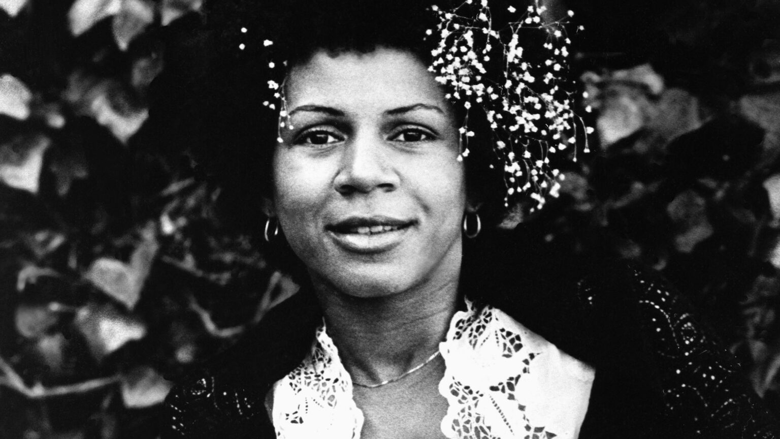 The Transcendent "Les Fleurs" Is Minnie Riperton's Hidden Gem - Atwood ...