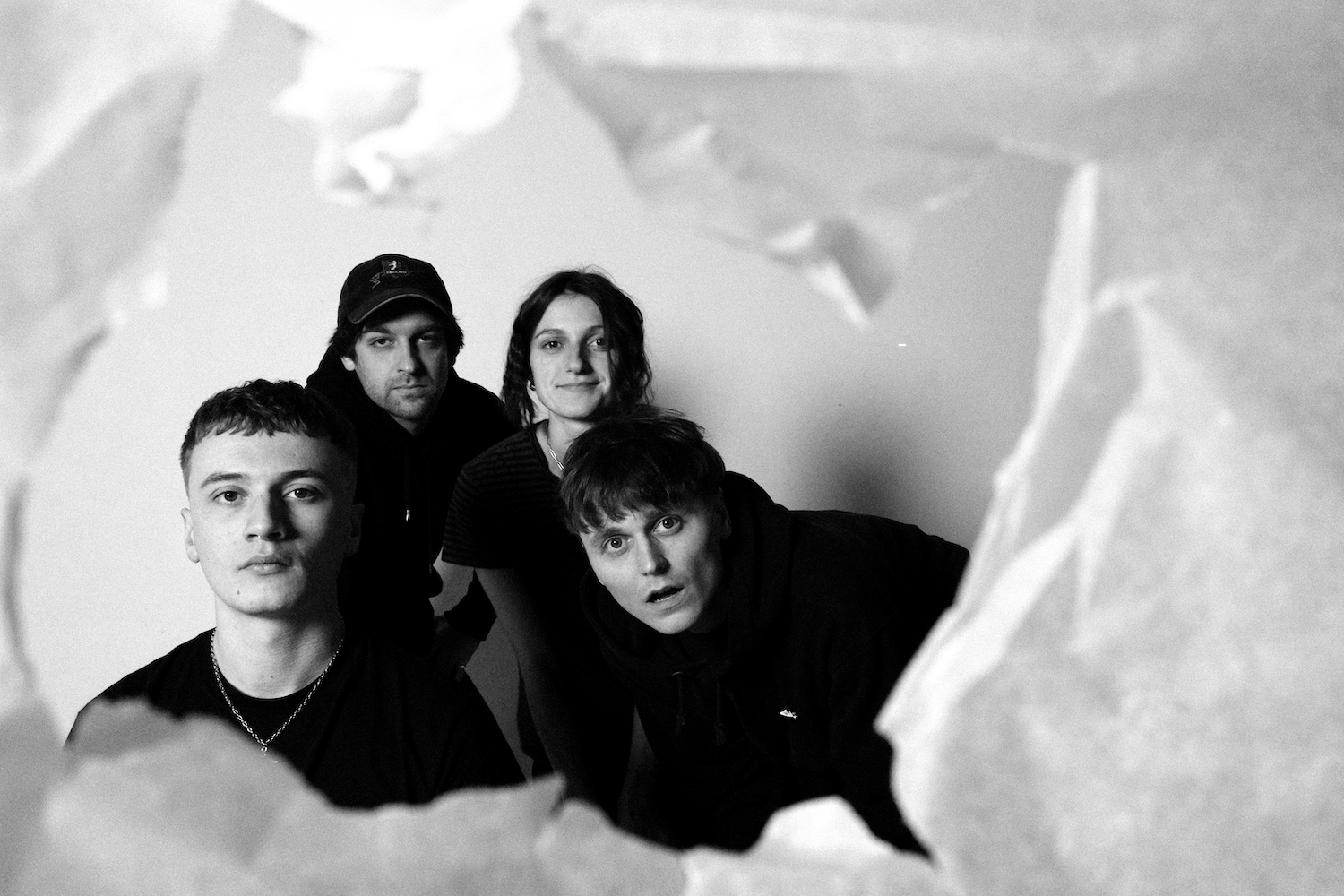 Feature: London’s Talk Show Unpack Debut LP ‘Effigy,’ a Darkly Alluring ...