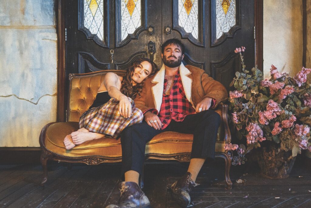 Interview: Angus & Julia Stone Reflect on Life, Its Honest Truths ...